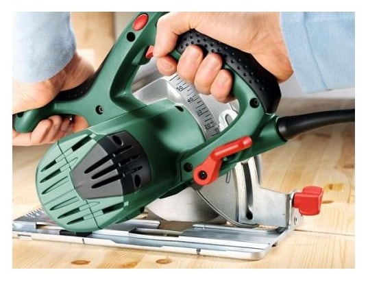 Scie circulaire BOSCH PKS 66 AF + rail guidage Pas Cher | UBALDI.com