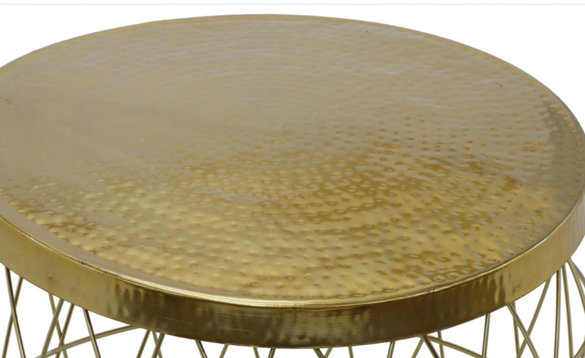 Table basse ronde en métal martelé artist or MENZZO