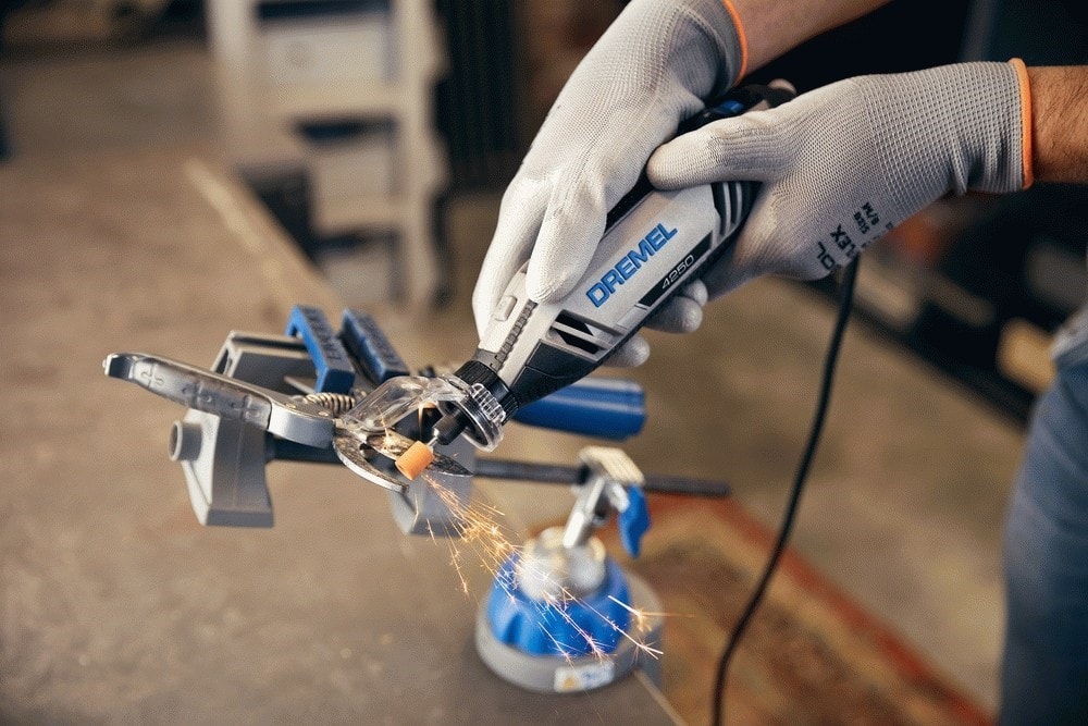 Outil multi-usage (175w) dremel 4250 + 3 adaptations, 45 accessoires - puissance illimitée ...